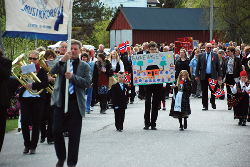 17 Mai 2015 Bildekavalkade Fra Engesland • Birkenesavisa