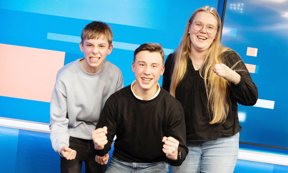 21. mars sendes delfinalen med Valstrand-laget i Klazzequizen på TV ...